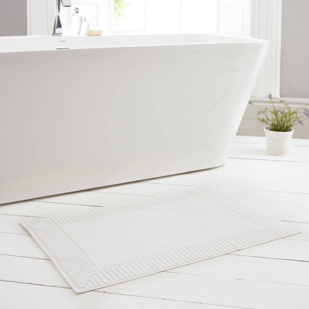 Deyongs Bliss White Bath Mat | Jarrolds, Norwich